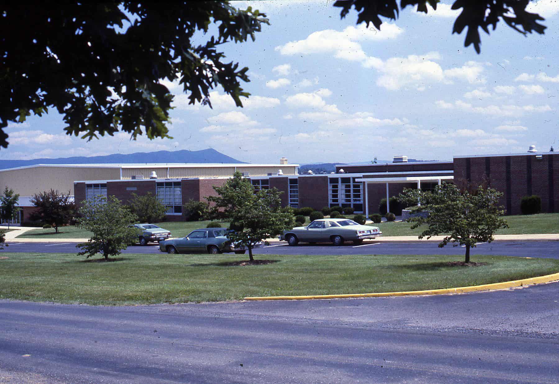 Our School’s History | Eastern Mennonite School